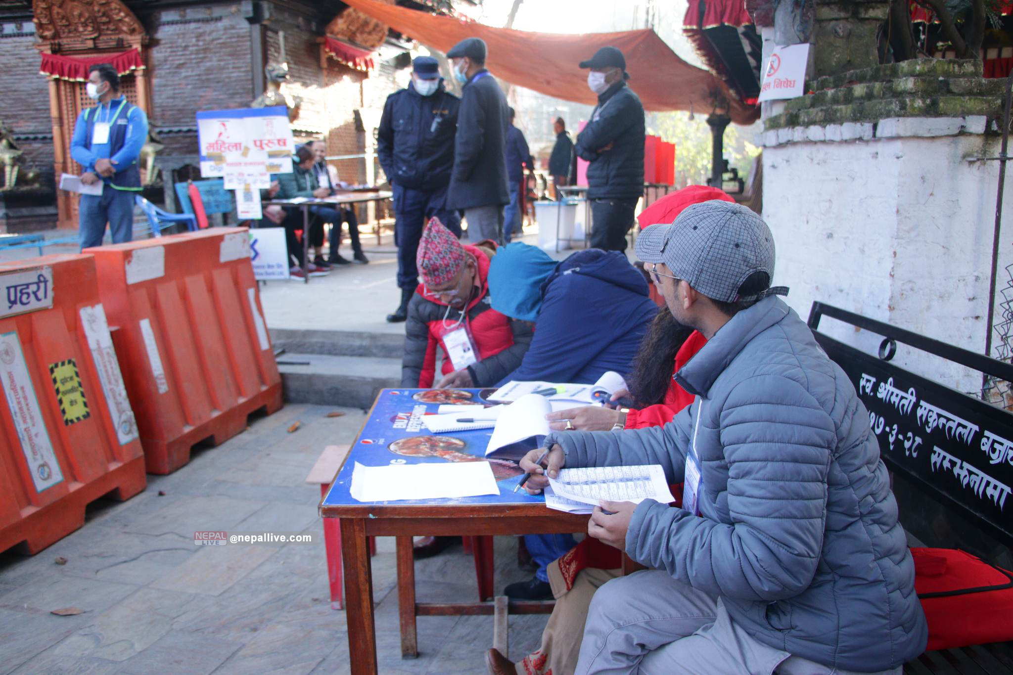 Nepal votes 2022: Frustrated with mainstream parties, many voters stay ...